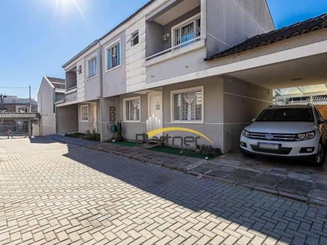 Sobrado com 3 dormitórios à venda, 115 m² por R$ 560.000,00 Pinheirinho Curitiba/PR