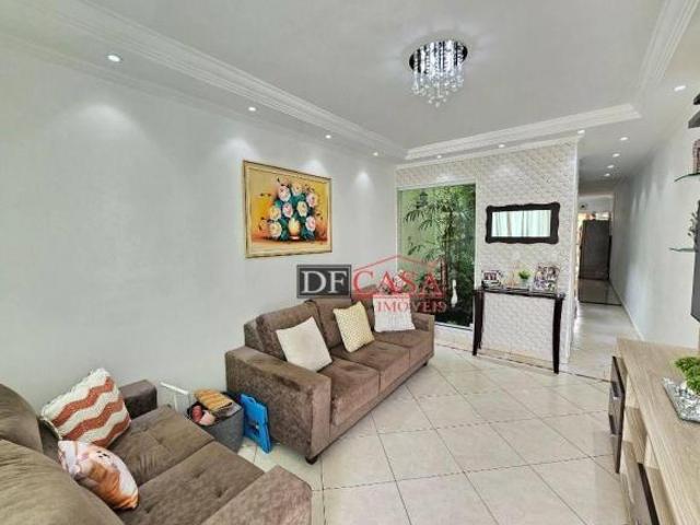 Sobrado com 3 dormitórios à venda, 115 m² por R$ 635.000,00 Itaquera São Paulo/SP