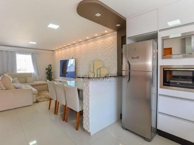 Sobrado com 3 dormitórios à venda, 115 m² por R$ 6