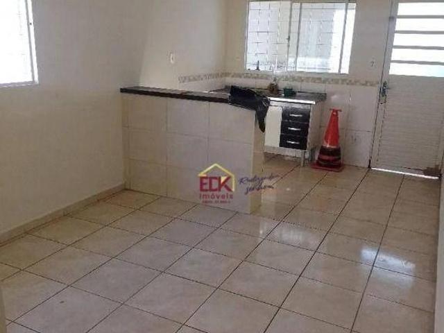 Sobrado com 3 dormitórios à venda, 117 m² por R$ 350.000,00 Vila São José Taubaté/SP