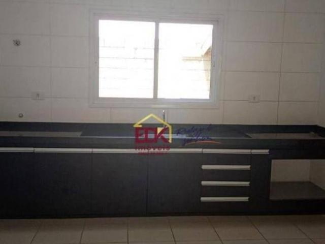 Sobrado com 3 dormitórios à venda, 119 m² por R$ 560.000,00 Vila Areao Taubaté/SP