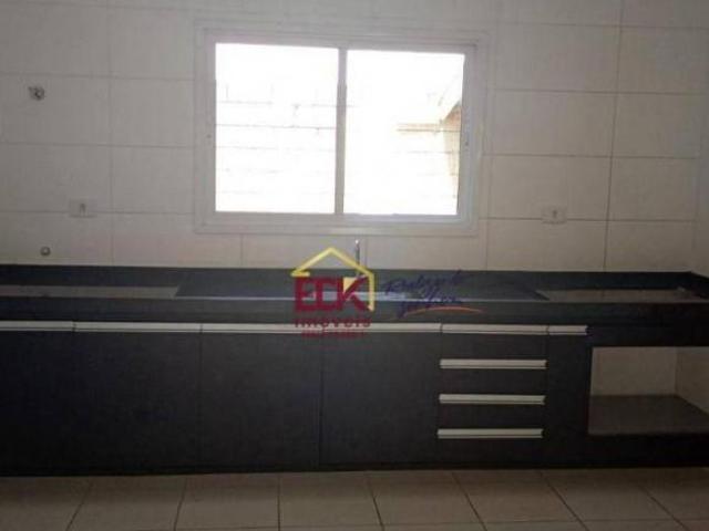 Sobrado com 3 dormitórios à venda, 119 m² por R$ 560.000,00 Vila Areao Taubaté/SP