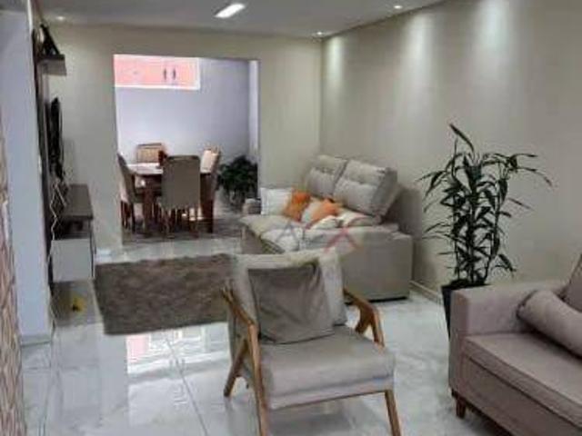 Sobrado com 3 dormitórios à venda, 110 m² por R$ 700.000 Pinheirinho Curitiba/PR