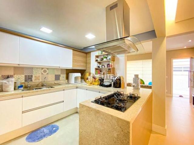 Sobrado com 3 dormitórios à venda, 113 m² por R$ 1.630.000,00 Boqueirão Santos/SP