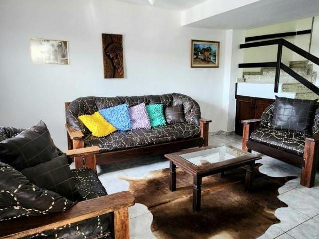 Sobrado com 3 dormitórios à venda, 124 m² por R$ 690.000,00 Brejatuba Guaratuba/PR