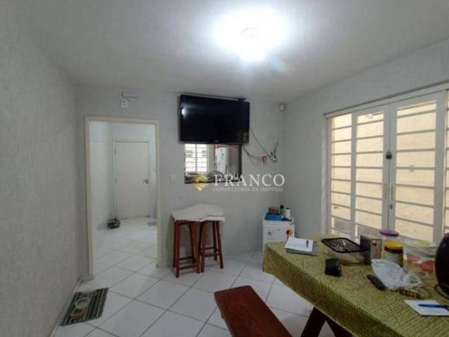 Sobrado com 3 dormitórios à venda, 125 m² Centro Taubaté/SP