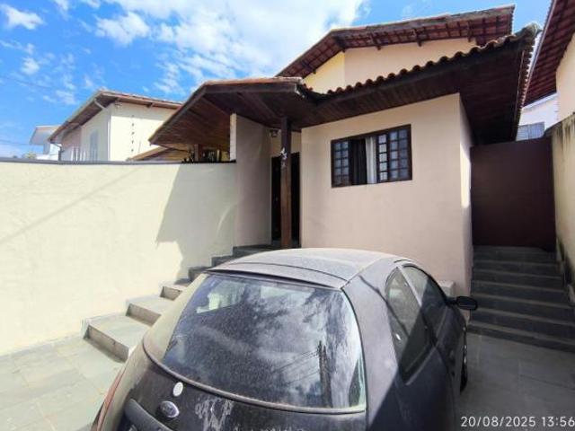 Sobrado com 3 dormitórios à venda, 125 m² por R$ 695.000,00 Jardim das Indústrias São José dos C