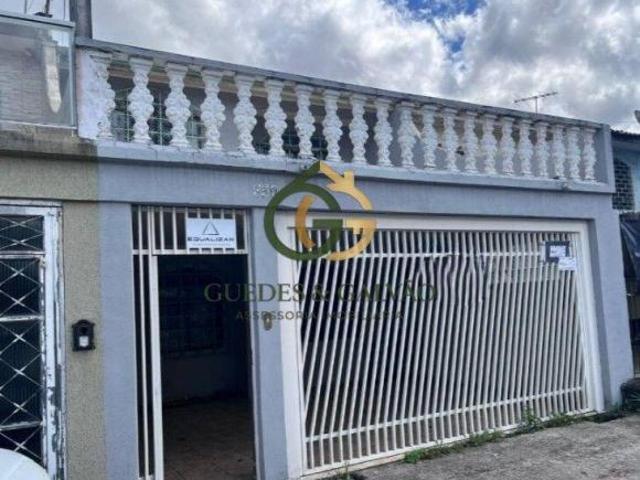 Sobrado com 3 dormitórios à venda, 126 m² por R$ 4