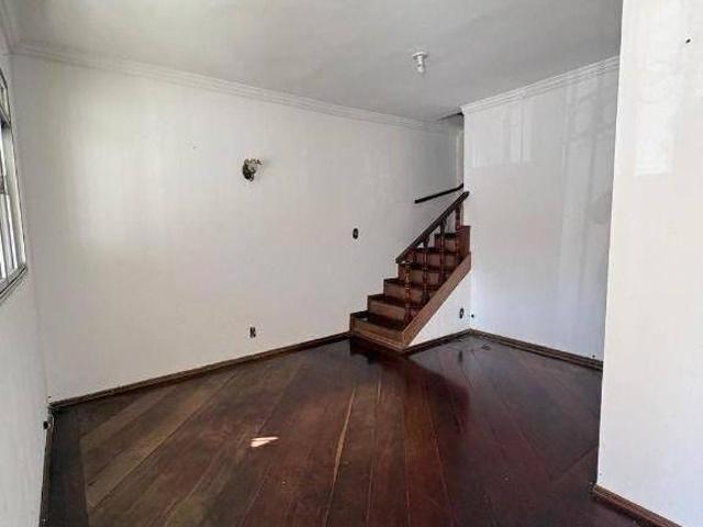 Sobrado com 3 dormitórios à venda, 127 m² por R$ 650.000,00 Vila Brasílio Machado São Paulo/SP