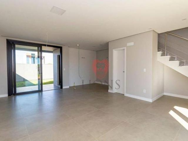 Sobrado com 3 dormitórios à venda, 127 m² por R$ 769.000,00 Centro Gravataí/RS