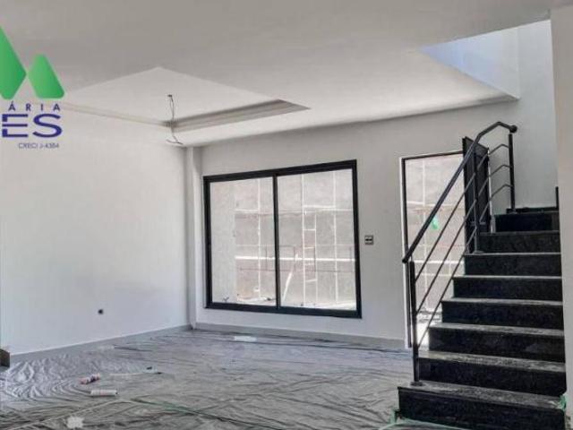 Sobrado com 3 dormitórios à venda, 127 m² por R$ 898.000,00 Capão Raso Curitiba/PR
