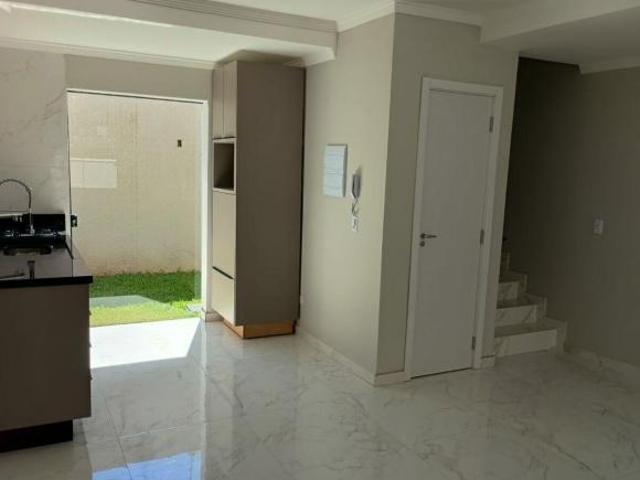 Sobrado com 3 dormitórios à venda, 128 m² por R$ 660.000,00 Santa Felicidade