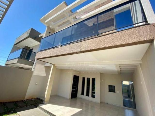 Sobrado com 3 dormitórios à venda, 128 m² por R$ 690.000,00 Vila Verde Medianeira/PR