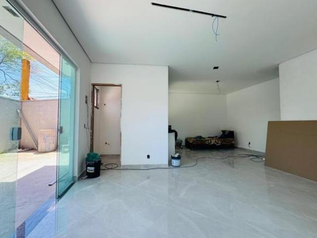 Sobrado com 3 dormitórios à venda, 128 m² por R$ 780.000,00 Vila Eldízia Santo André/SP