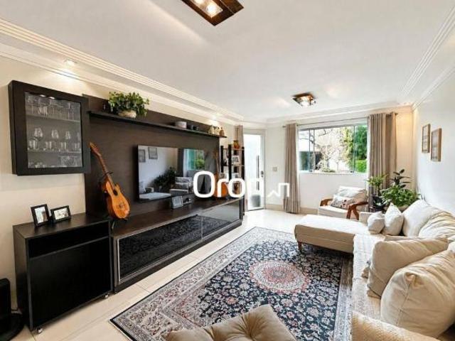 Sobrado com 3 dormitórios à venda, 128 m² por R$ 790.000,00 Condomínio Gramado Barcelona Goiânia