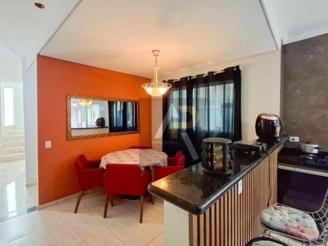 Sobrado com 3 dormitórios à venda, 120 m² por R$ 550.000,00 Cézar de Souza Mogi das Cruzes/SP