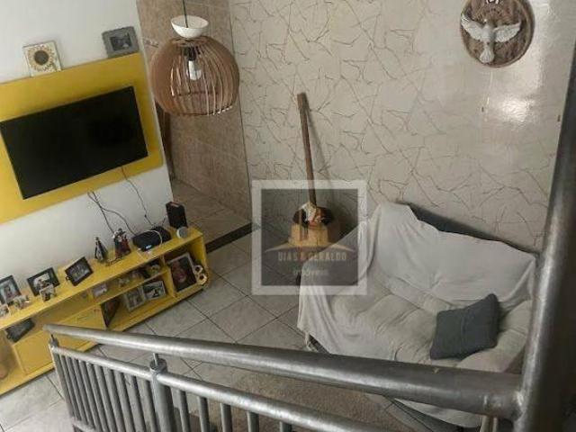 Sobrado com 3 dormitórios à venda, 120 m² por R$ 650.000 Residencial União São José dos Campos/S
