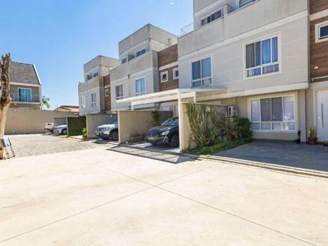 Sobrado com 3 dormitórios à venda, 120 m² por R$ 820.000,00 Pilarzinho Curitiba/PR