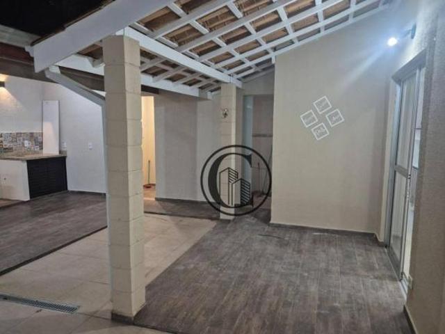 Sobrado com 3 dormitórios à venda, 120 m² por R$ 850.000,00 Condomínio Residencial Villagio Salerm
