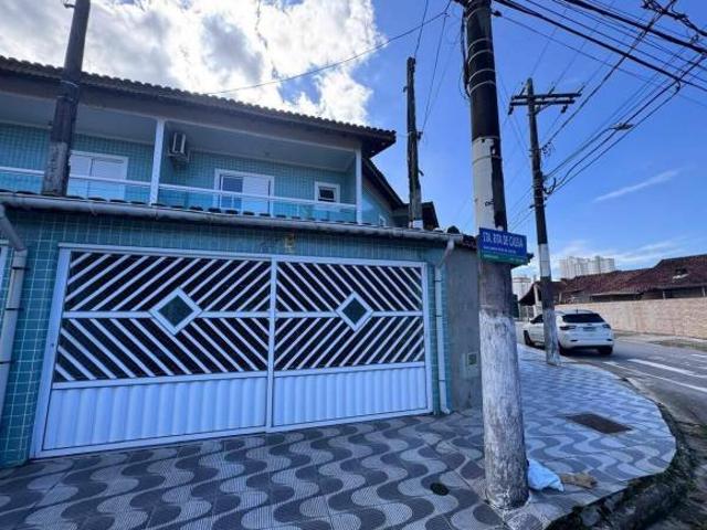 Sobrado com 3 dormitórios à venda, 121 m² por R$ 620.000,00 Maracanã Praia Grande/SP