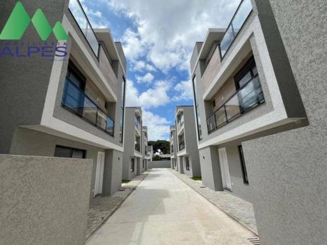 Sobrado com 3 dormitórios à venda, 122 m² por R$ 829.000,00 Boqueirão Curitiba/PR