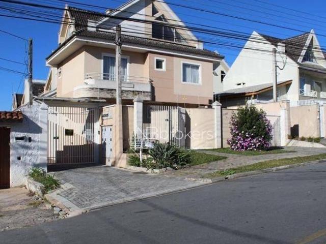 Sobrado com 3 dormitórios à venda, 134 m² por R$ 850.000,00 Hauer Curitiba/PR