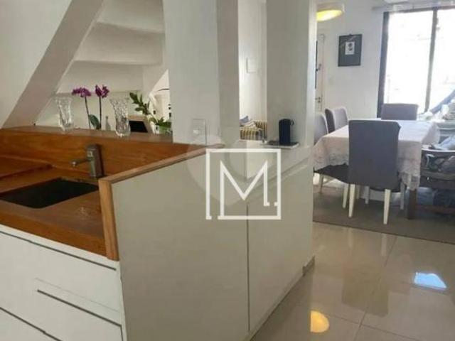 Sobrado com 3 dormitórios à venda, 135 m² por R$ 1.170.000,00 Mirandópolis S