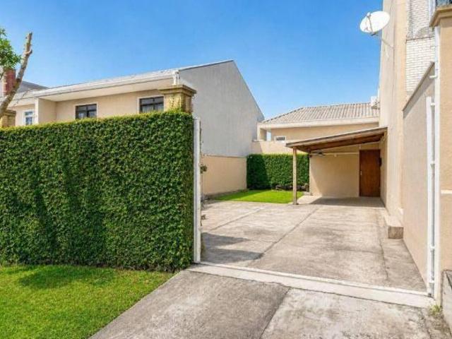 Sobrado com 3 dormitórios à venda, 136 m² por R$ 850.000,00 Fanny Curitiba/PR