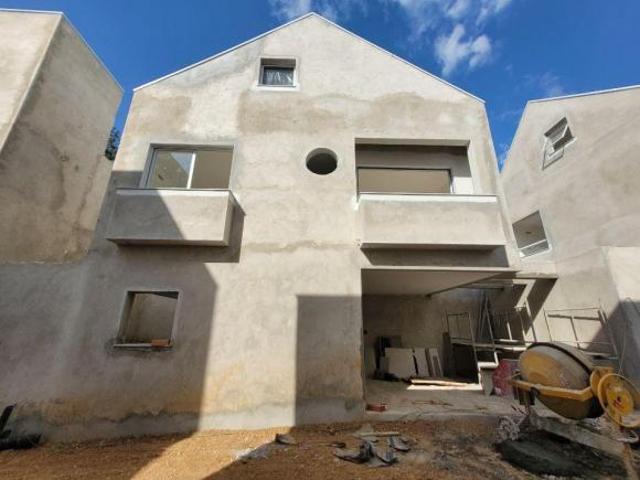 Sobrado com 3 dormitórios à venda, 138 m² por R$ 1.129.000,00 Vista Alegre Curitiba/PR