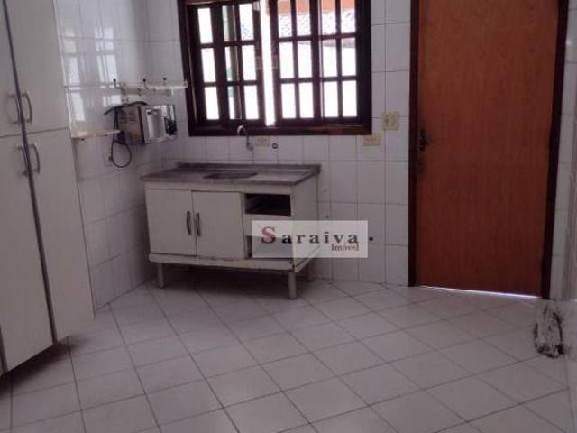 Sobrado com 3 dormitórios à venda, 138 m² por R$ 586.000,00 Santa Terezinha São Bernardo do Camp