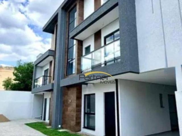 Sobrado com 3 dormitórios à venda, 139 m² por R$ 869.000,00 Novo Mundo Curitiba/PR