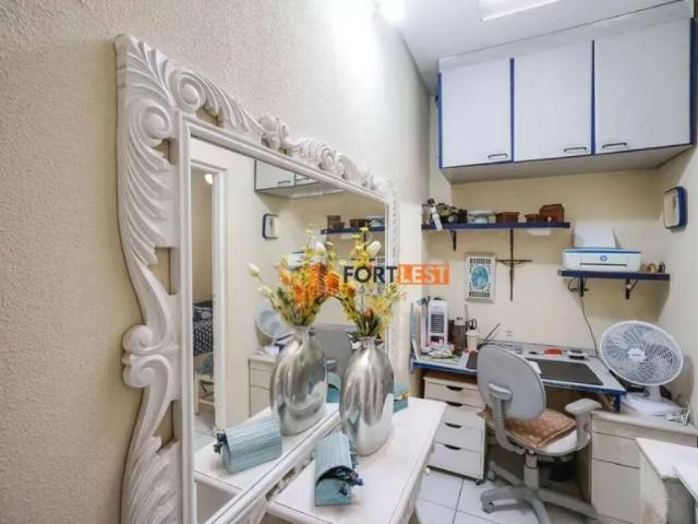 Sobrado com 3 dormitórios à venda, 130 m² por R$ 690.000,00 Vila Regente Feijó São Paulo/SP