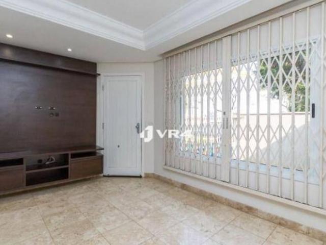 Sobrado com 3 dormitórios à venda, 131 m² por R$ 1.090.000,00 Santo Inácio Curitiba/PR
