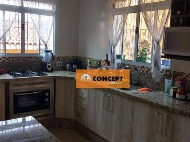 Sobrado com 3 dormitórios à venda, 131 m² por R$ 583.000,00 Centro Poá/SP