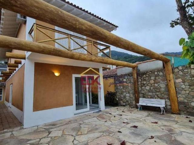 Sobrado com 3 dormitórios à venda, 132 m² por R$ 2.500.000,00 Juquehy São Sebastião/SP