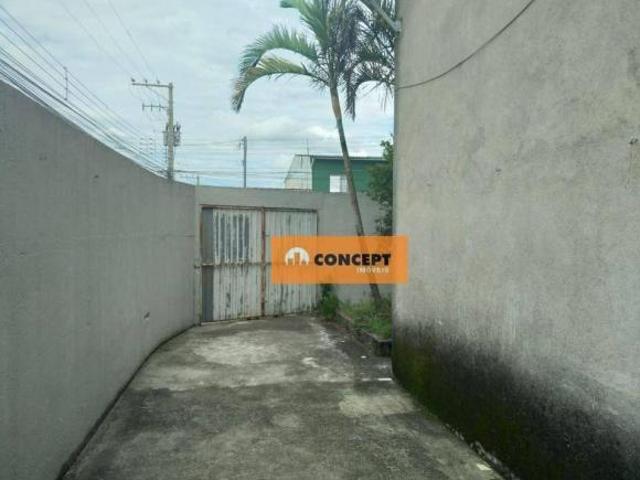 Sobrado com 3 dormitórios à venda, 133 m² por R$ 320.000,00 Jardim Dona Benta Suzano/SP