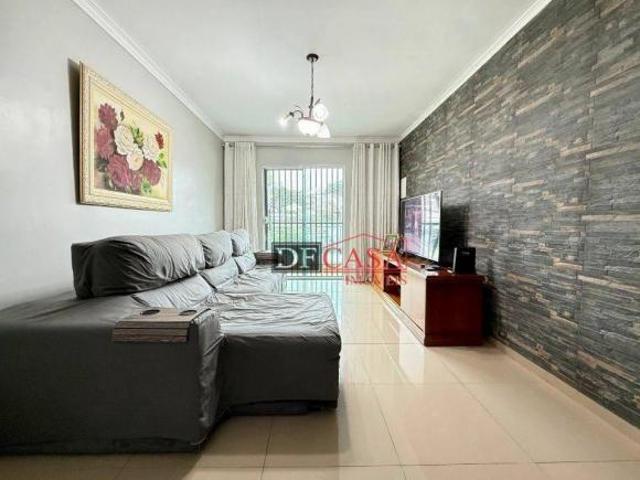 Sobrado com 3 dormitórios à venda, 133 m² por R$ 550.000,00 Itaquera São Paulo/SP