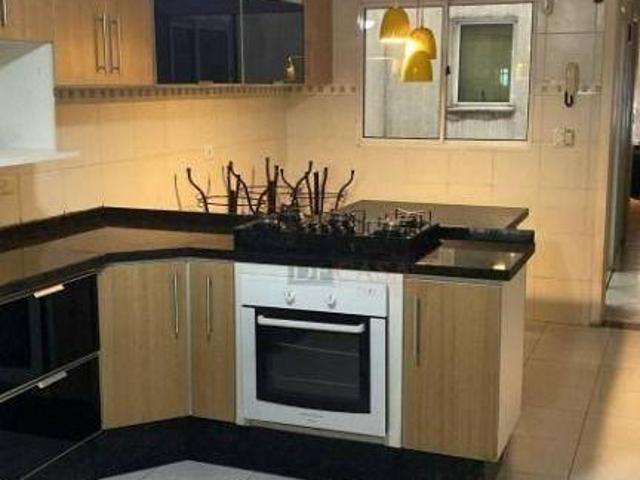 Sobrado com 3 dormitórios à venda, 133 m² por R$ 710.000,00 Guilhermina Esperança São Paulo/SP