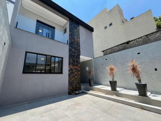 Sobrado com 3 dormitórios à venda, 144 m² por R$ 1060.000,00 Vila Humaitá Santo André/SP