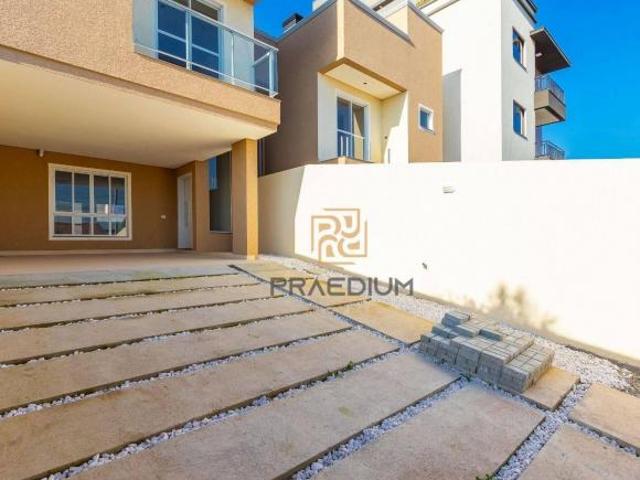 Sobrado com 3 dormitórios à venda, 144 m² por R$ 890.000,00 Boneca do Iguaçu São José dos Pinhai