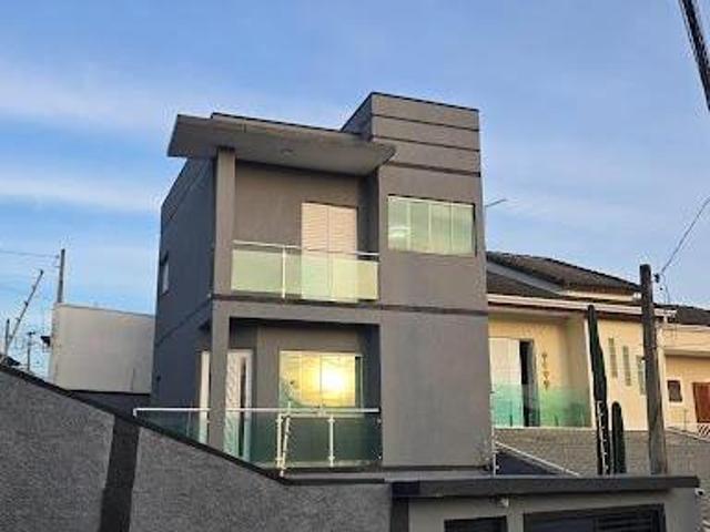 Sobrado com 3 dormitórios à venda, 145 m² por R$ 640.000,00 Vila São Sebastião Mogi das Cruzes/S