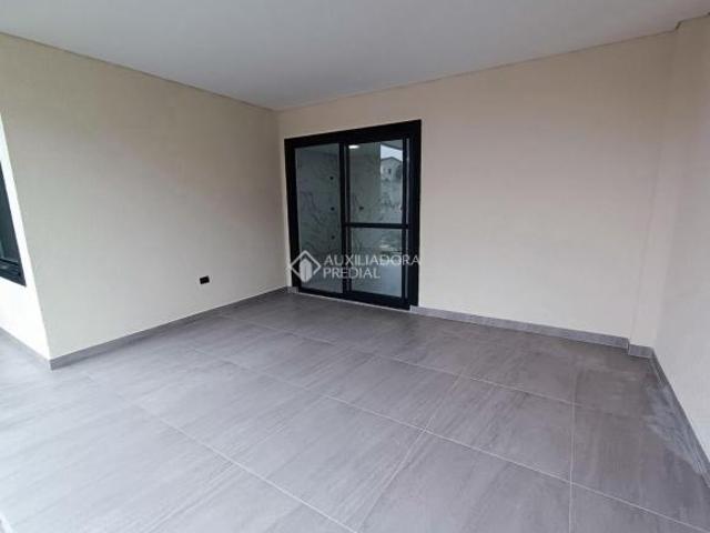 Sobrado com 3 dormitórios à venda, 145 m² por R$ 980.000,00 Costeira São José dos Pinhais/PR