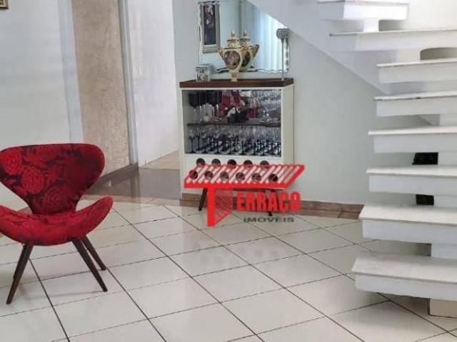 Sobrado com 3 dormitórios à venda, 147 m² por R$ 890.000 Vila Alzira Santo André/SP