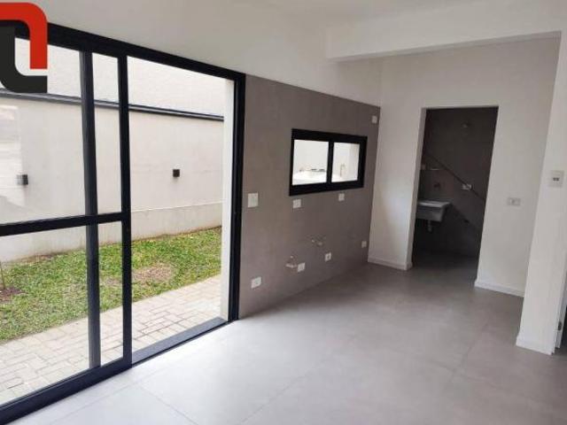Sobrado com 3 dormitórios à venda, 147 m² por R$ 998.000 Santa Felicidade Curitiba/PR