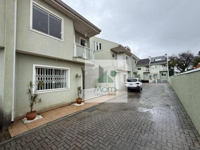 Sobrado com 3 dormitórios à venda, 148 m² por R$ 740.000,00 Uberaba Curitiba/PR