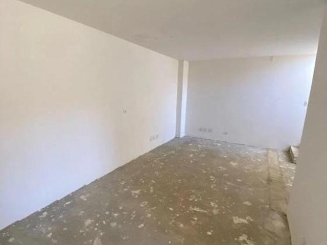 Sobrado com 3 dormitorios a venda, 149 m por R 850.000,00 Bacacheri