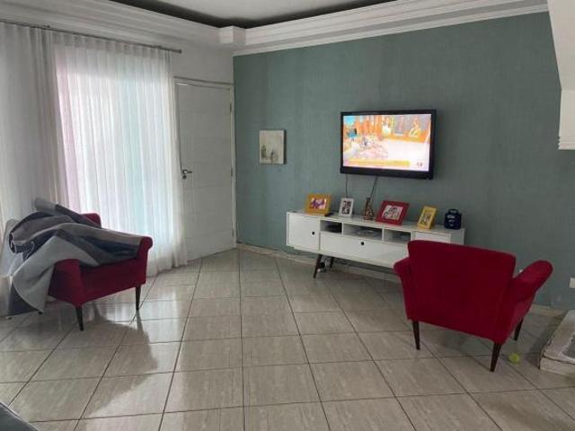 Sobrado com 3 dormitórios à venda, 140 m² por R$ 590.000 Jardim Califórnia Jacareí/SP