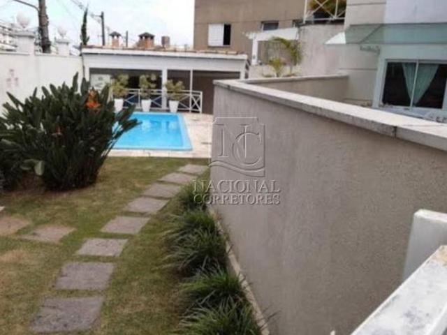 Sobrado com 3 dormitórios à venda, 140 m² por R$ 750.000,00 Vila Scarpelli Santo André/SP