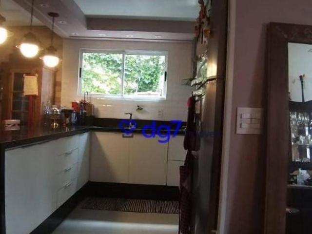 Sobrado com 3 dormitórios à venda, 140 m² por R$ 789.000,00 Granja Viana Cotia/SP
