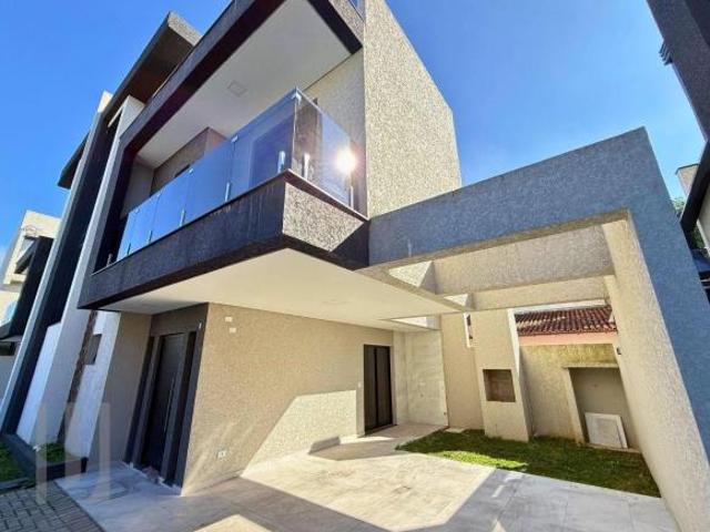 Sobrado com 3 dormitórios à venda, 140 m² por R$ 849.000,00 Xaxim Curitiba/PR